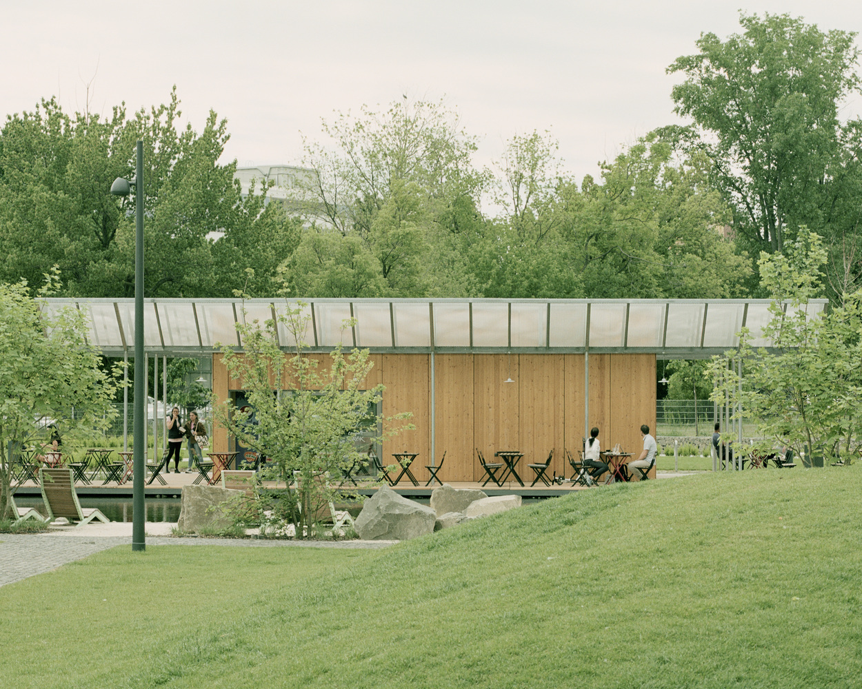 news: 5 contemporary restaurant and cafe designs with heartwarming ...