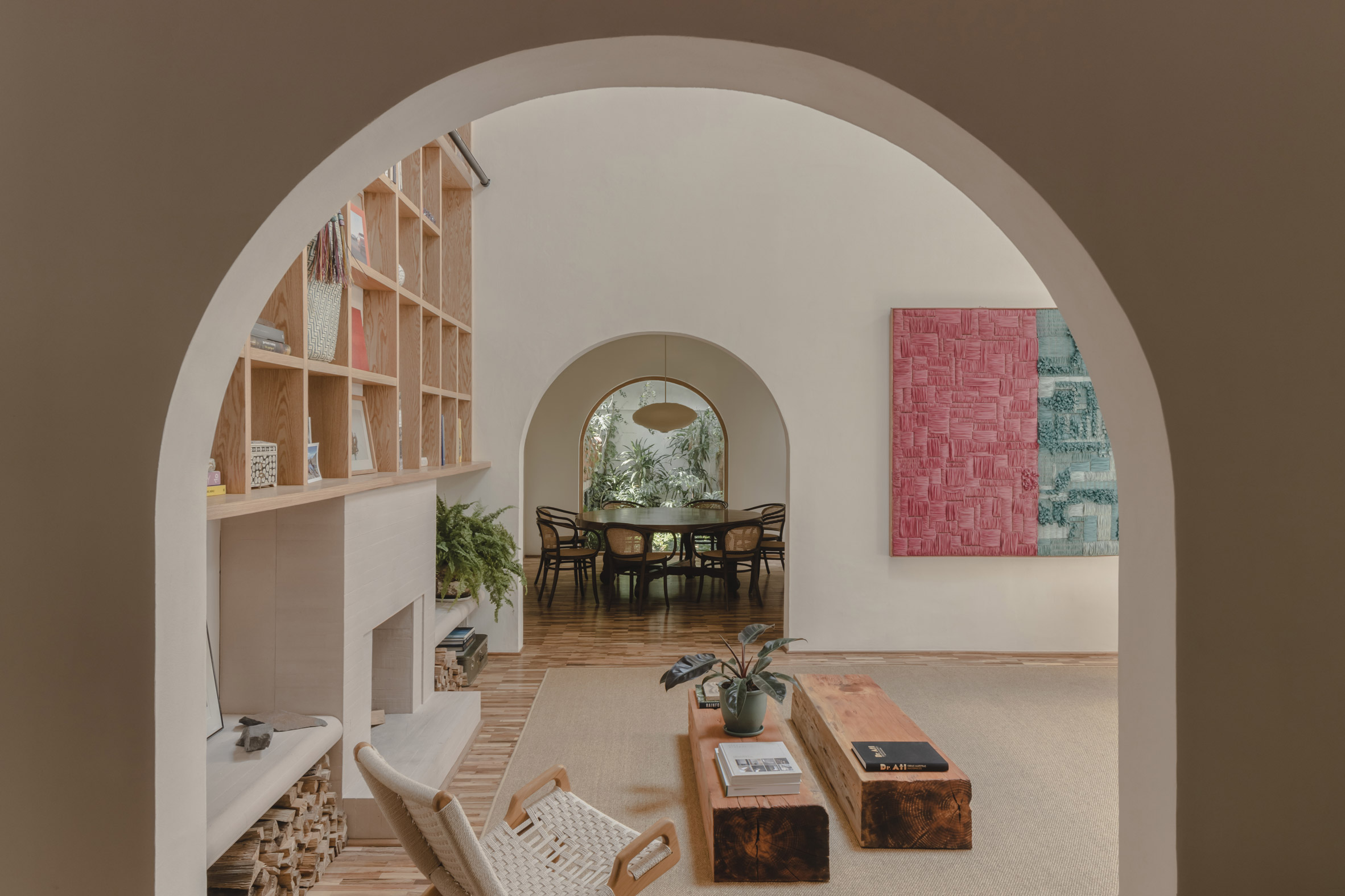curved walls and arched interiors define estudio estudio's y.27 house ...