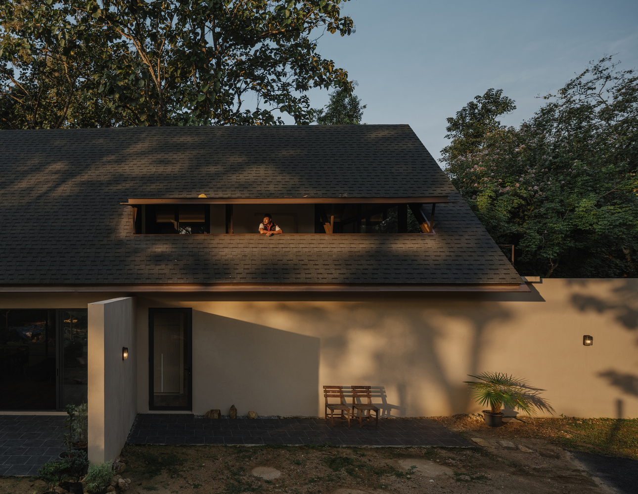 news: mae rim house echoes elevated tranquility through panoramic views ...