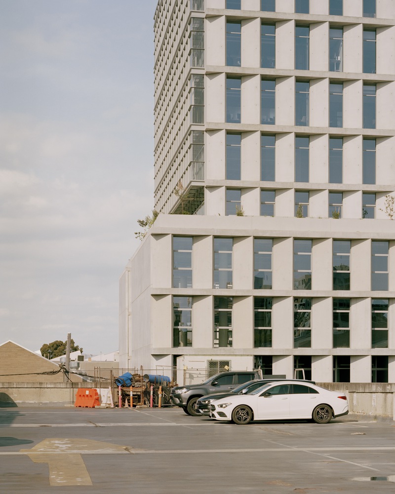 news: 116 rokeby office building marries industrial design with ...