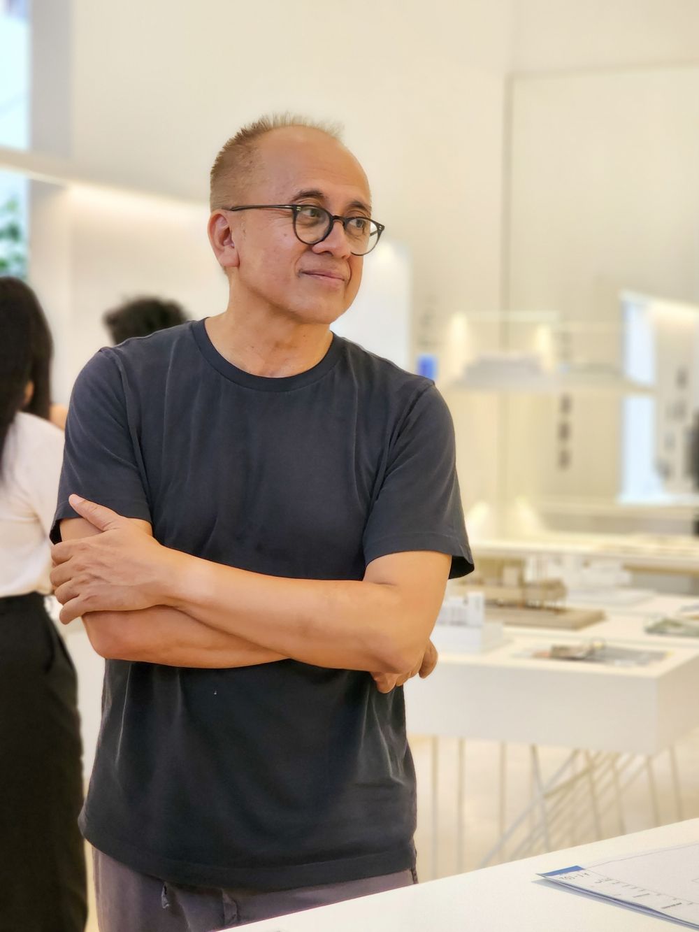 "tropicality: 16 houses by andra matin" celebrates the essence of ...