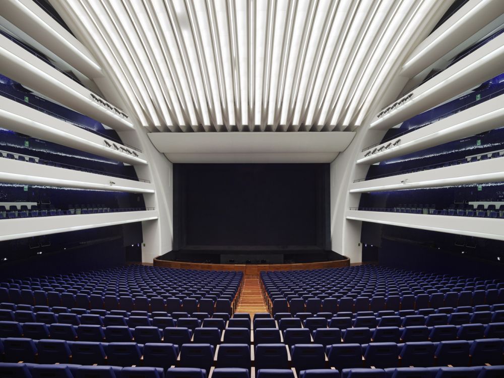 news: wander around the contemporary side of valencia | the design story