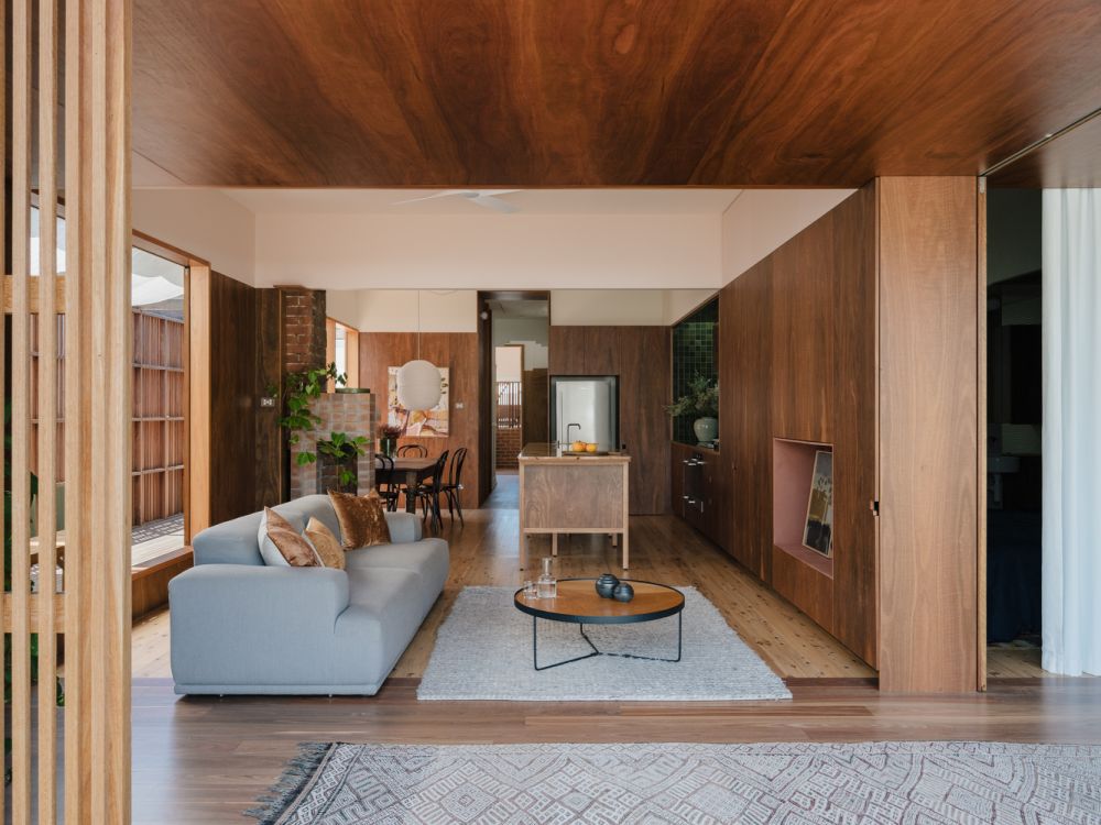 aru house is a warm and tranquil australian abode crafted in wood ...