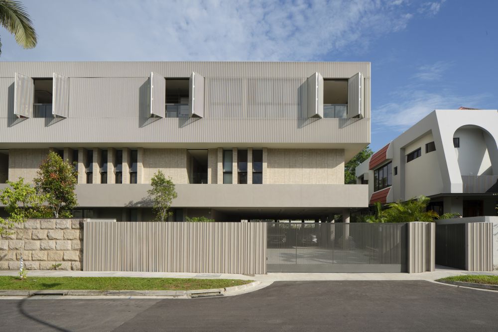 merging urban oasis and cityscape retreat at the blinker house: project ...