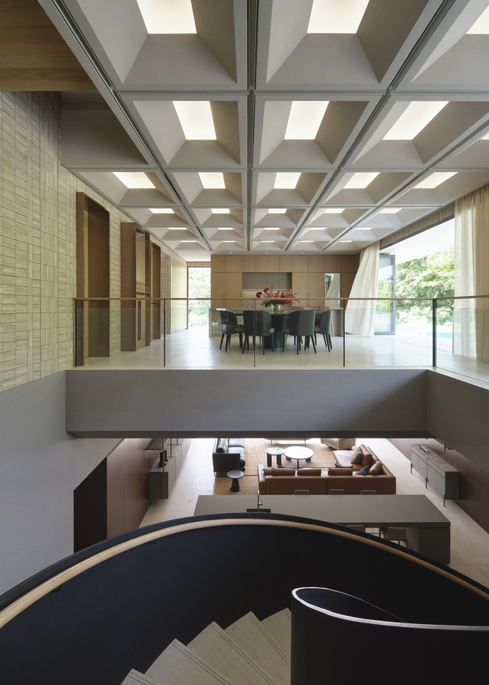 merging urban oasis and cityscape retreat at the blinker house: project by super assembly | the ...