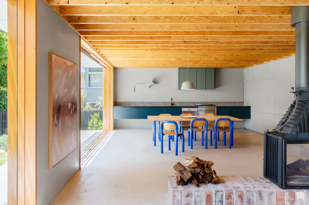 green and vibrant bundeena house is a prototype for a sustainable holiday home: project by tribe ...
