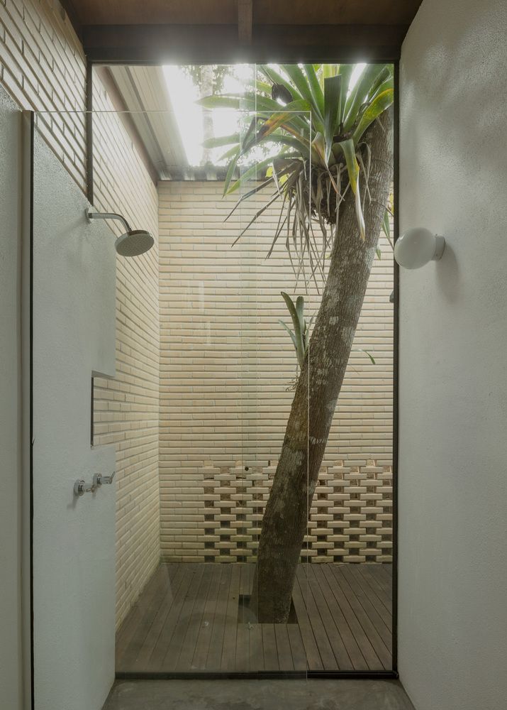 stilted house in the trees naturally blend with brazilian tranquil ...