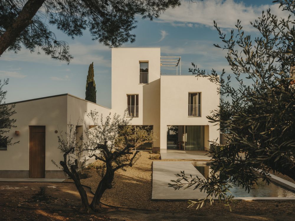 marrying sustainable design with mediterranean minimalism: td house ...