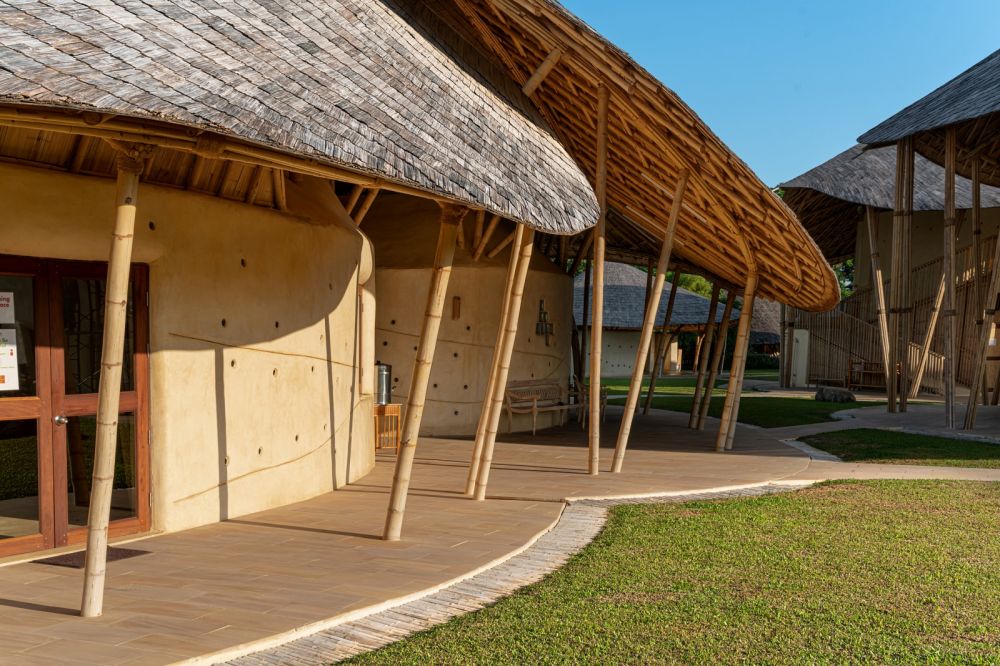 chiangmai life architects utilizes bamboo to build a sustainable ...