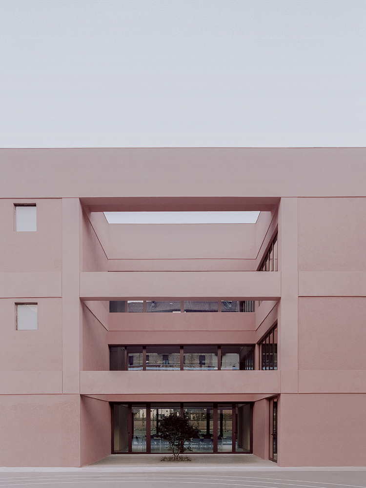 a futuristic italian school wrapped in serene design language: project ...