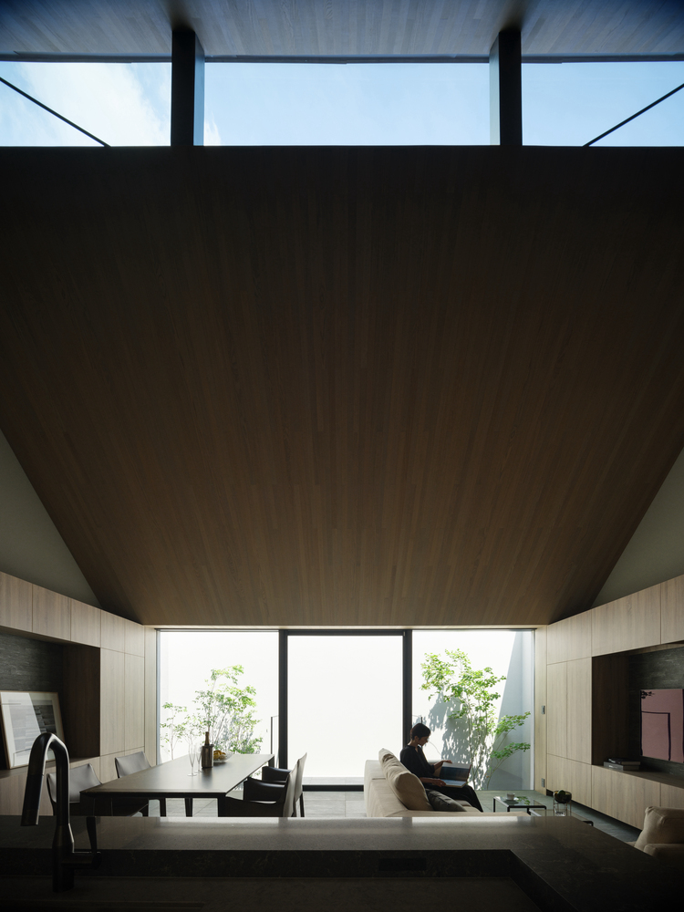 news: apollo architects designs a minimalist and introverted abode in ...