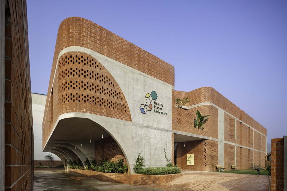 news: healthy planet school advances sustainable learning through brick ...