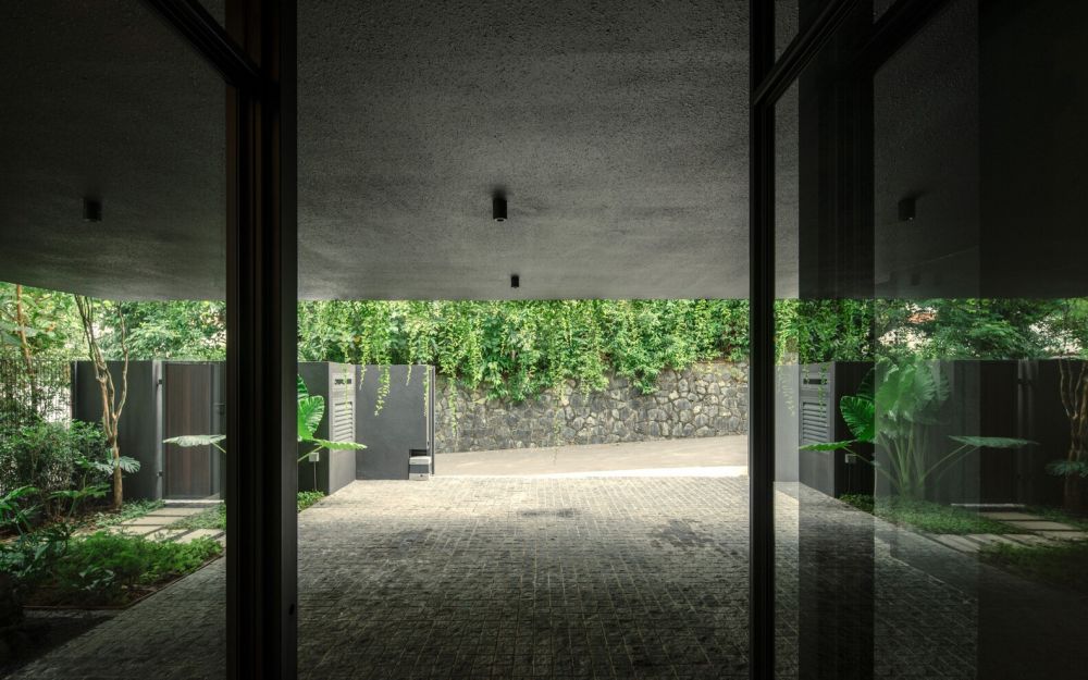 house of endless trees reflects singapore’s modern architecture through ...