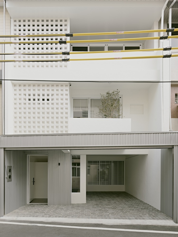 tips: 6 ways to design harmonious compact houses by embracing natural ...