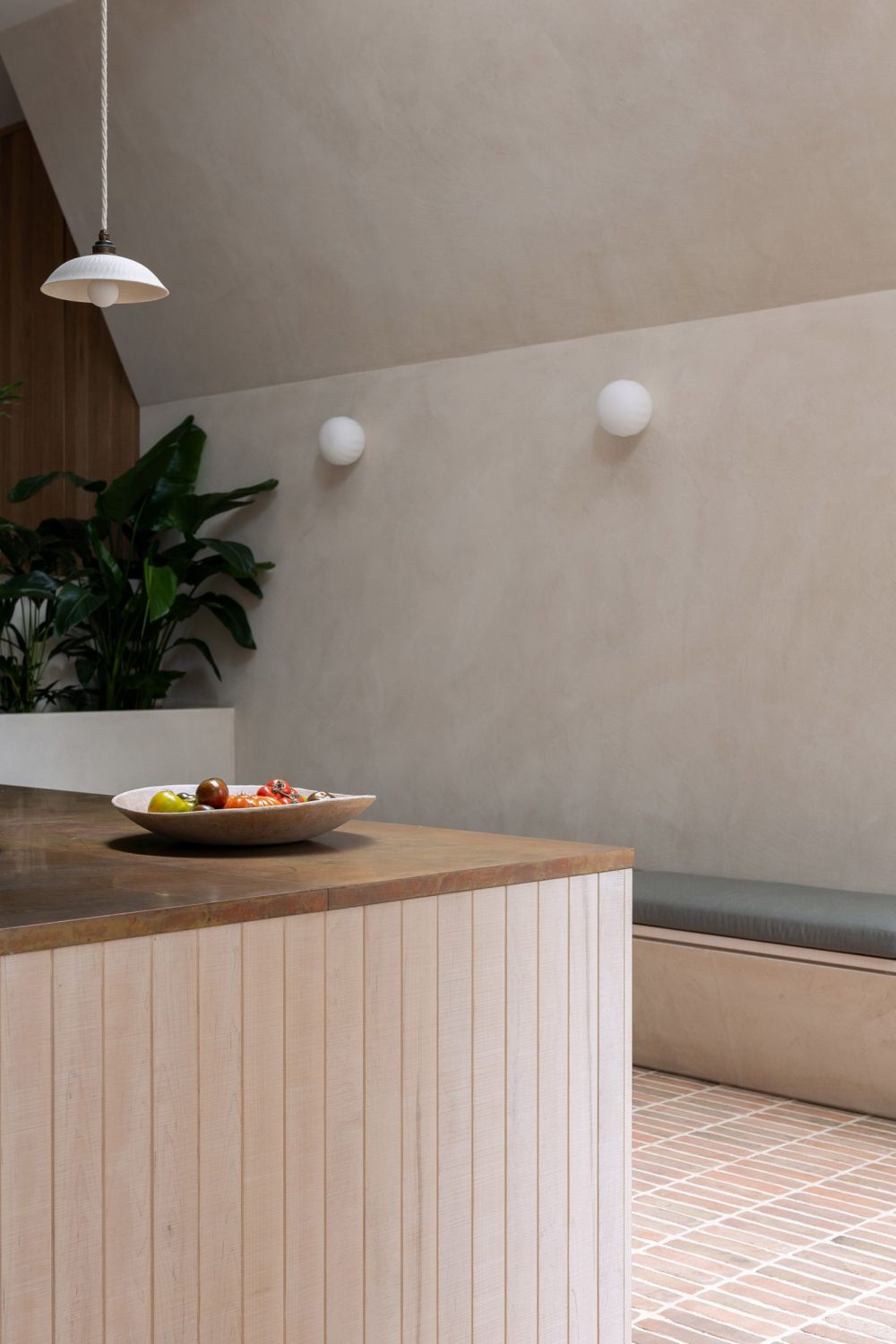 news: merrett houmøller architects renovate a london home with a ...
