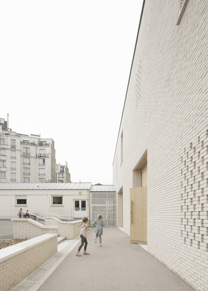 news: atelier serge joly architectes highlights minimalism and ...