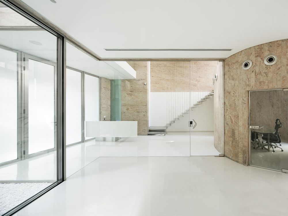 a narrow yet experiential modern office design in mohali: project by ...