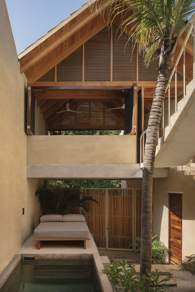 palmera house balances architecture and natural landscape: project by ...