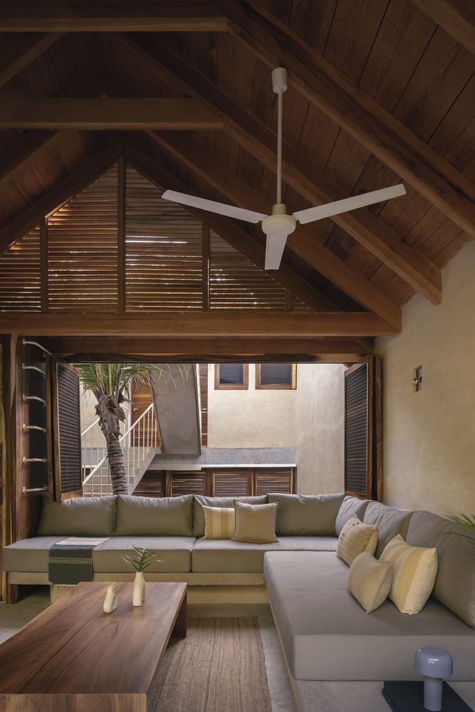 palmera house balances architecture and natural landscape: project by ...