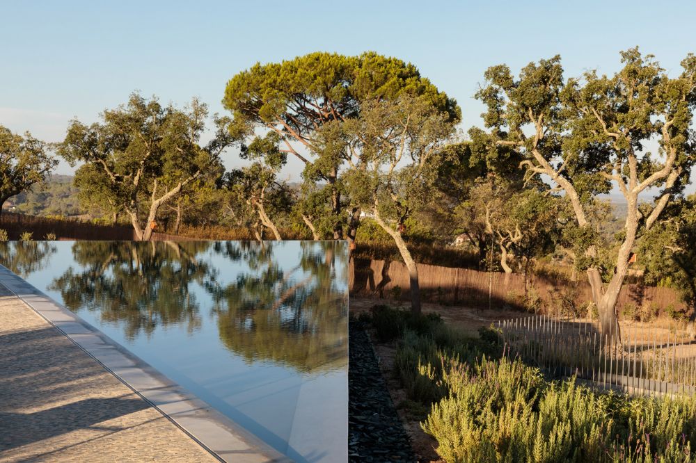 pateos house grants a contemporary concrete retreats in alentejo ...