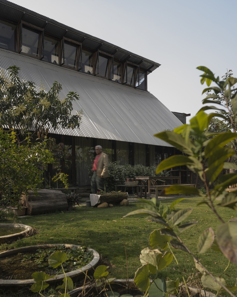 pott house reiterates comfort within raw and organic design: project by ...