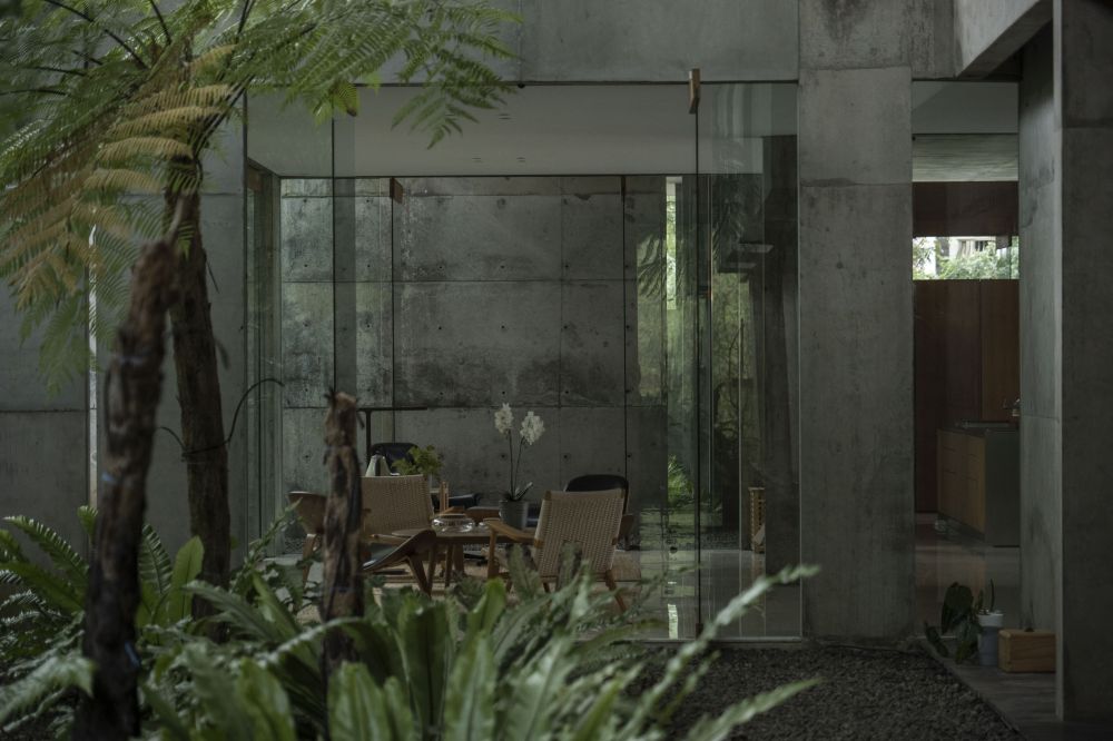 "tropicality: 16 houses by andra matin" celebrates the essence of ...