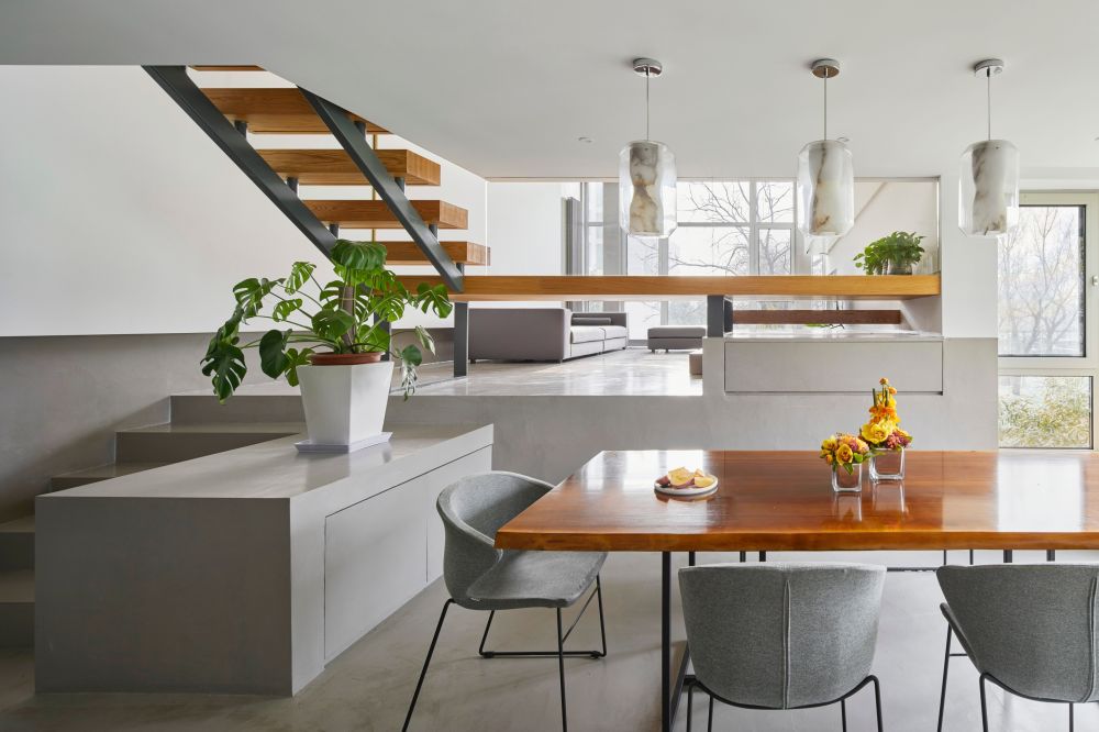 kiki archi infuses elegance and comfort into a multigenerational skip ...