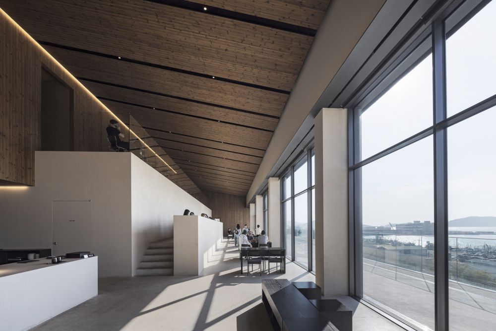 embracing island dreams at suksan cafe: project by mtt | the design story