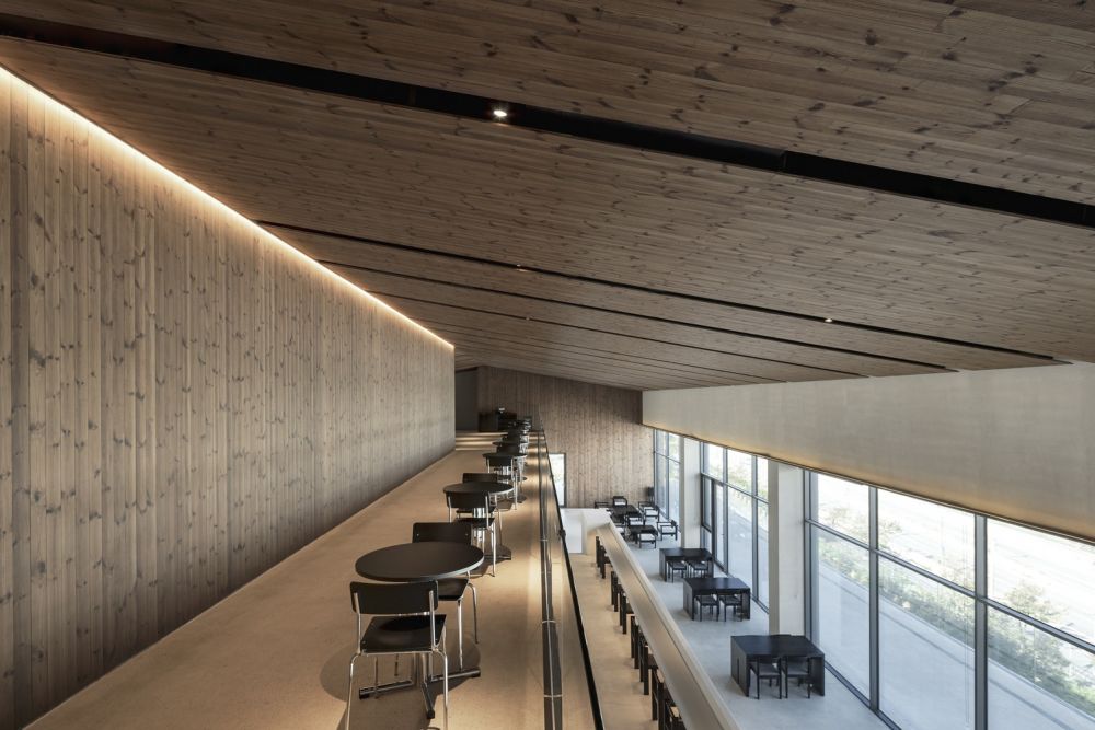 embracing island dreams at suksan cafe: project by mtt | the design story