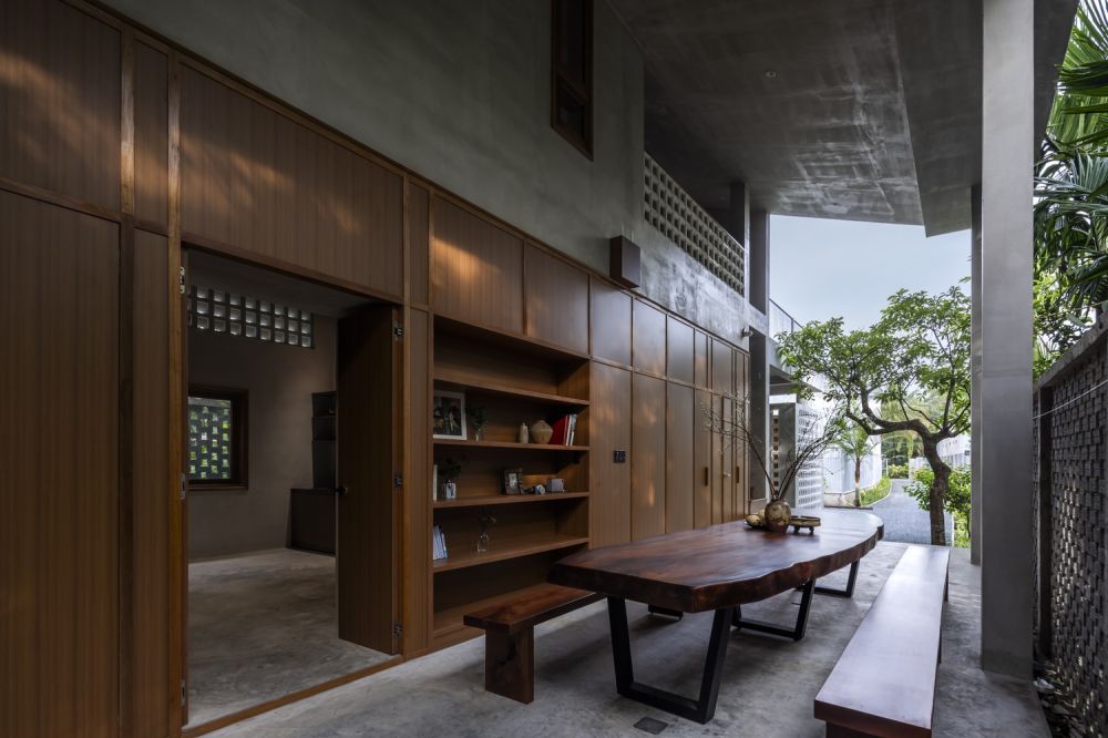 anchor house adopts multi-layered decks to celebrate living in the ...