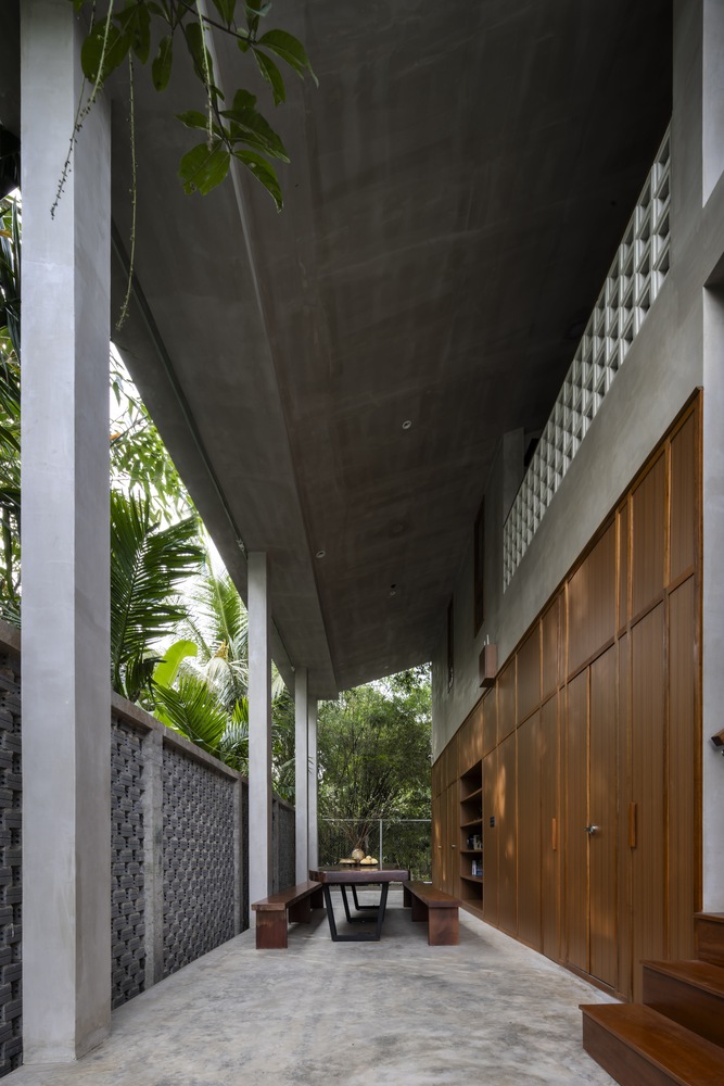 anchor house adopts multi-layered decks to celebrate living in the ...