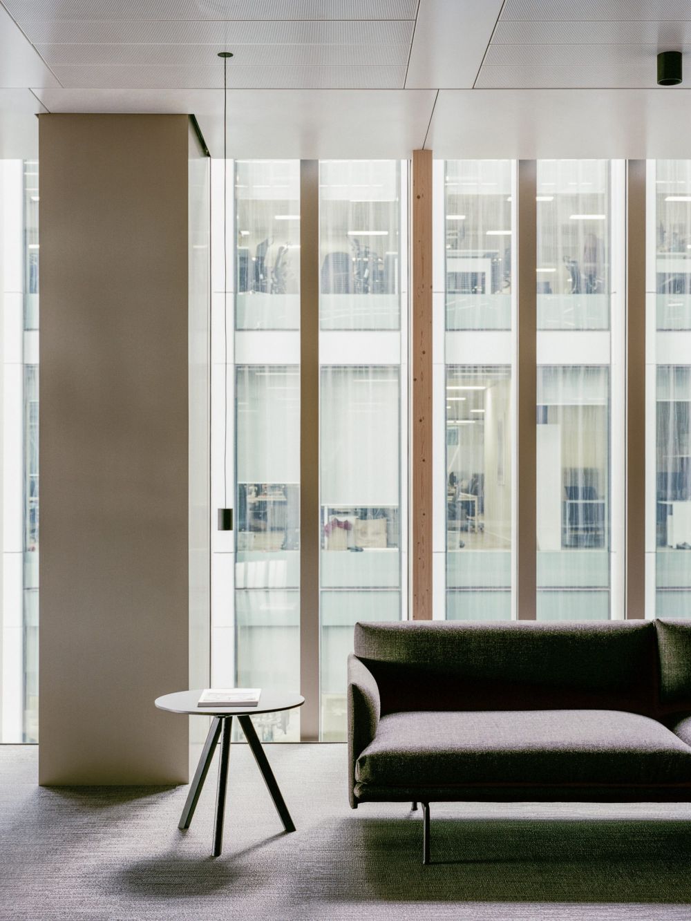 the raw and minimalistic samsung headquarters office london: project by ...