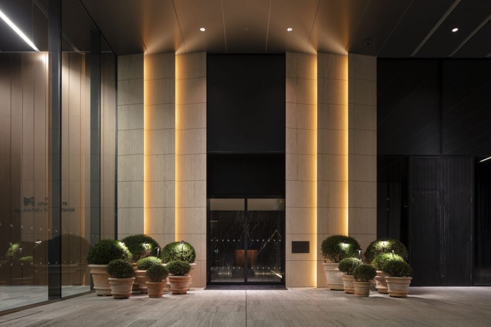 news: inside kengo kuma's charming tokyo edition hotel in toranomon ...
