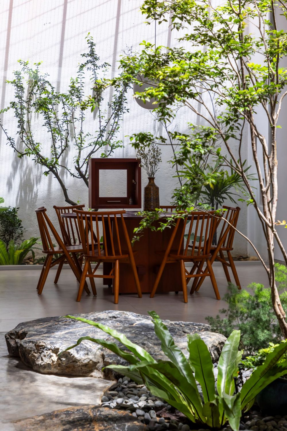 tile house exemplifies a harmonious unity of architecture and nature ...