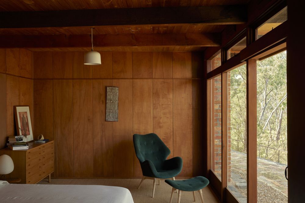 vaughan howard architects and inplace restoration harmonize old and new ...
