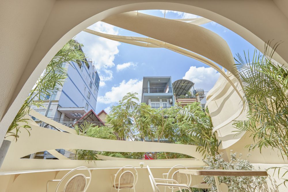news: the september cafe in saigon took inspiration from bird's nest ...