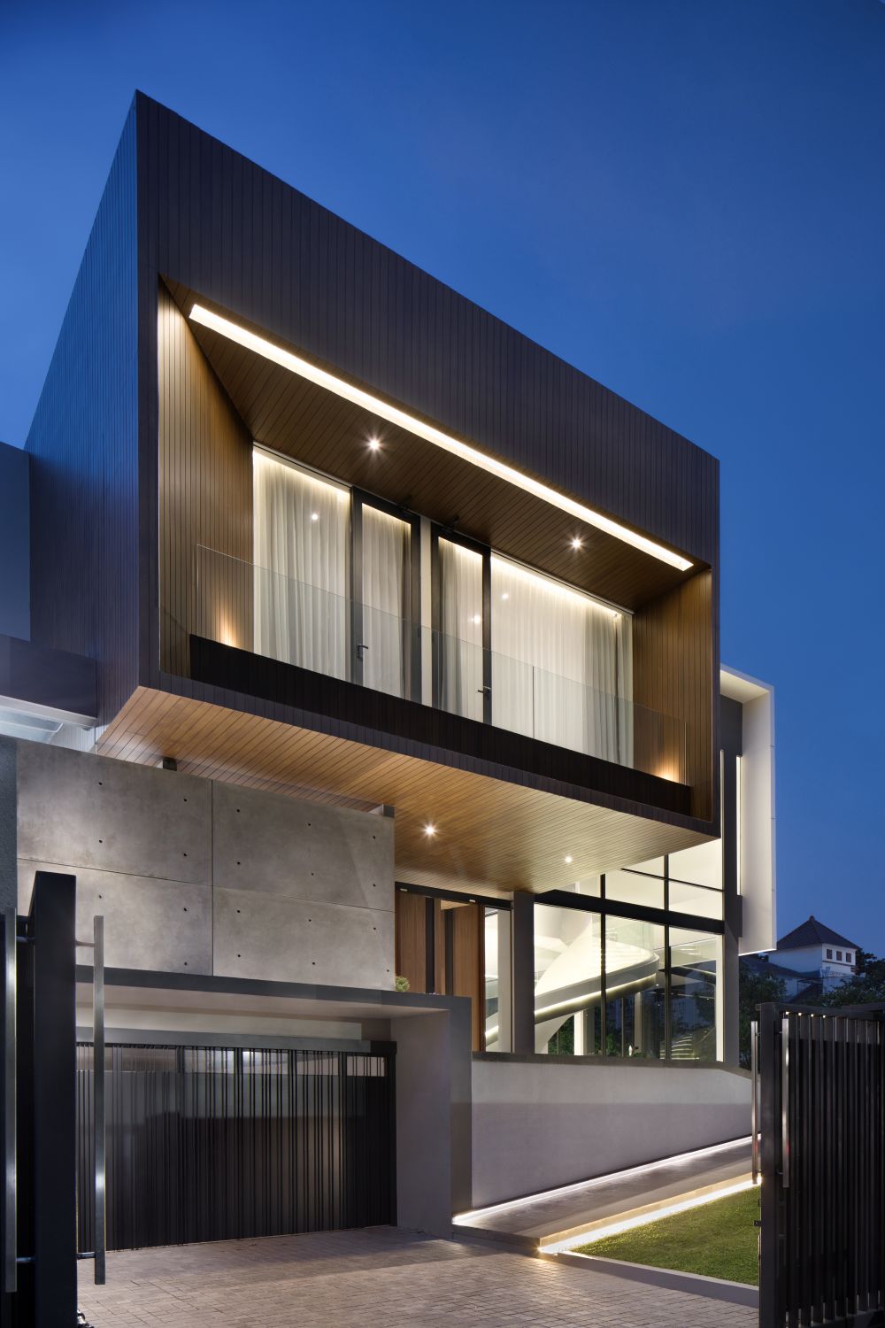 project of the month: the interlude of curves and lights at rakta ...