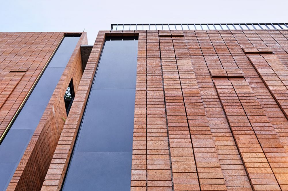 the equalizer house, embracing rythm through metaphorical architecture ...