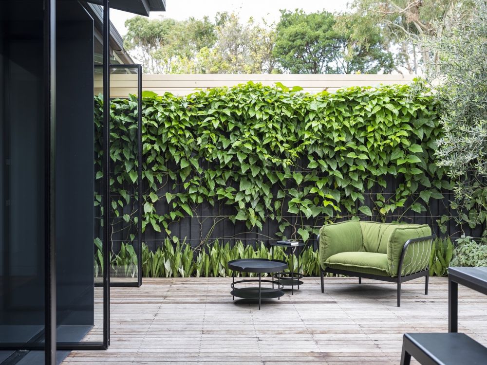 inside the soothing framed house, project by luis gomez-siu design ...